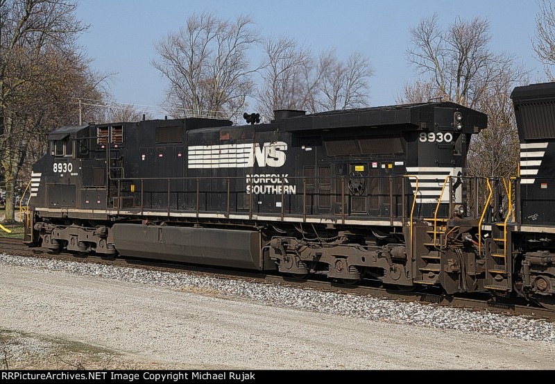 NS 8930